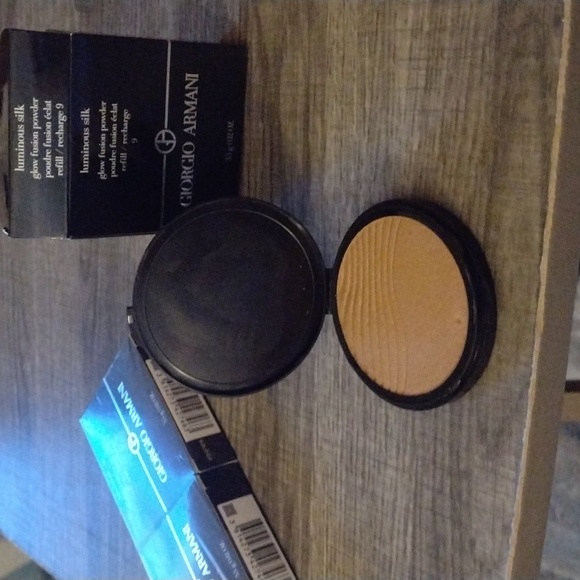 Georgio Armani | Makeup | Giorgio Armani Glow Fusion Powder | Poshmark